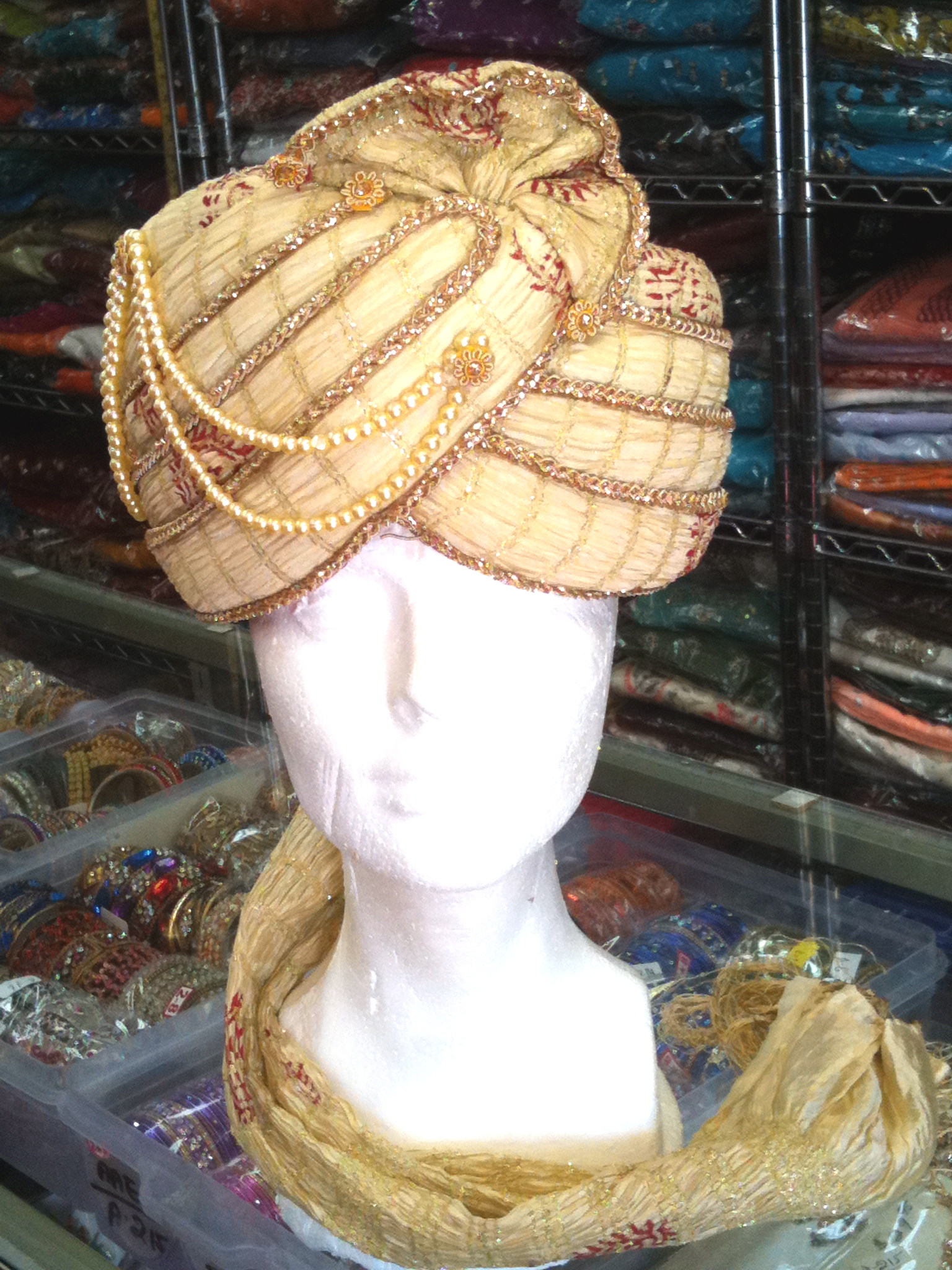 Prince hats,wedding turbans,pugri,wedding safas,pugree,pagri.